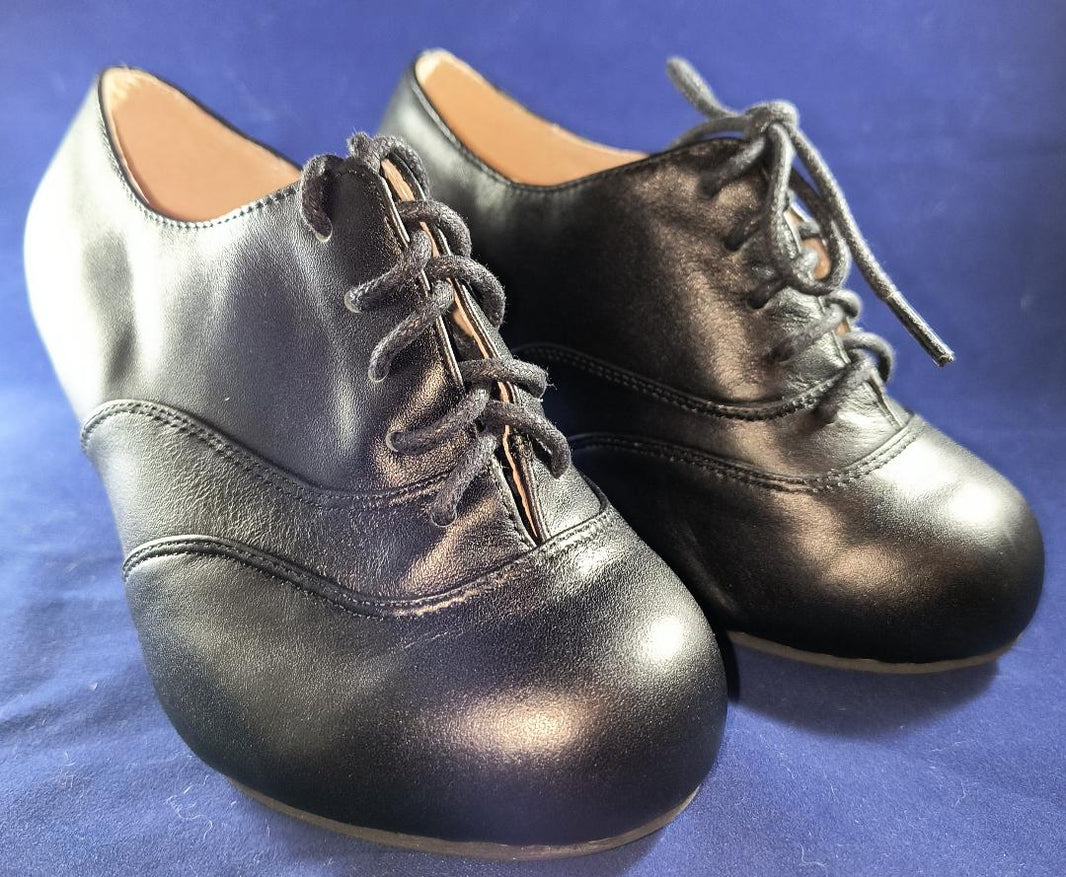 The Little Shoe Store | Women's LP Shoes